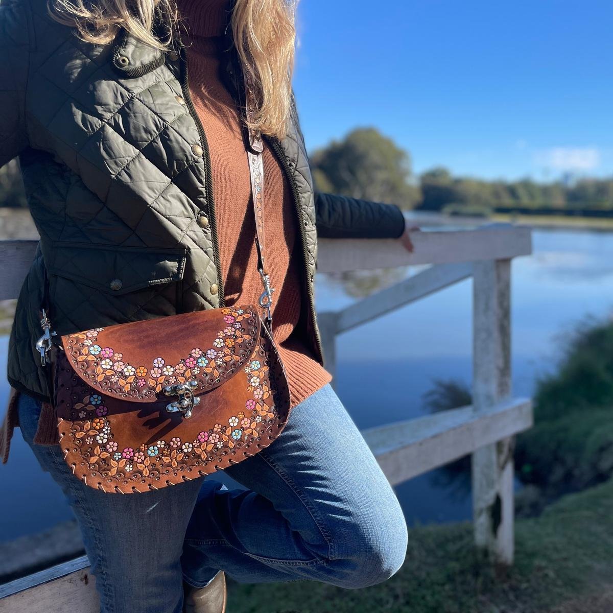 Vintage Daisy - Hobo Spring Bloom Vintage Brown – Tiggy by Cuddington